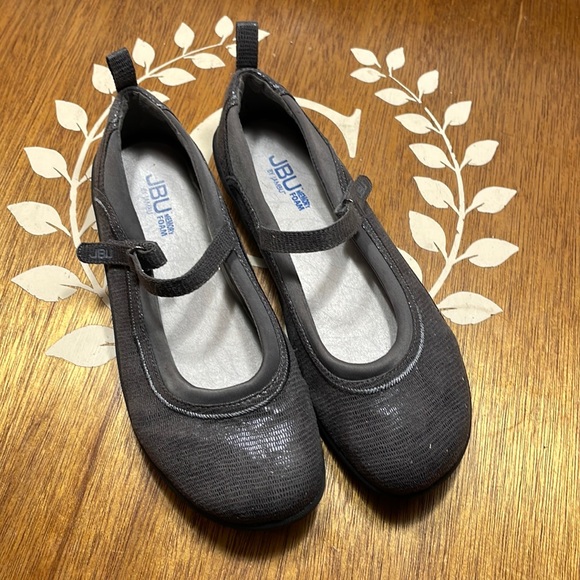 JBU | Shoes | Womens Jbu By Jambu Metallic Pewter Mary Janes Size 85 ...